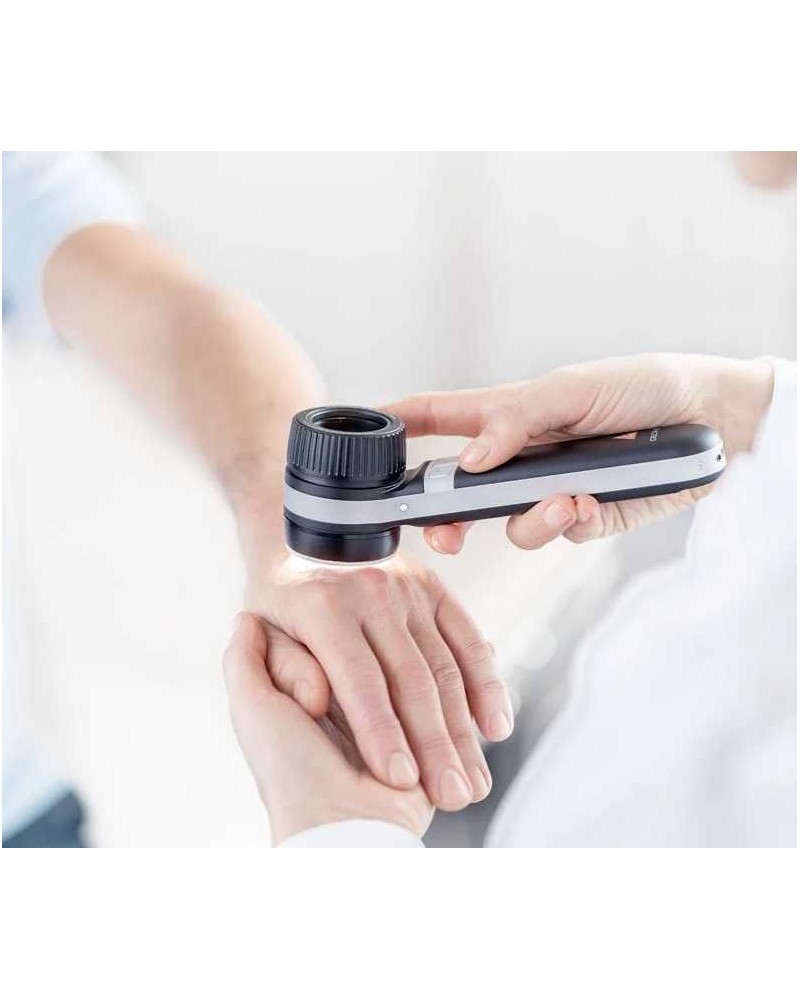 HEINE DELTA 30 Dermatoscope with table charging station